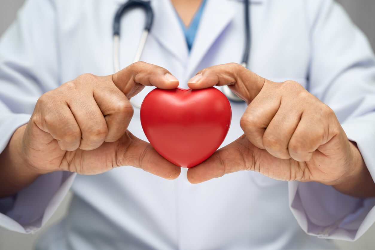 5 Signs You May Need to See a Heart Doctor - Intercoastal Medical Group