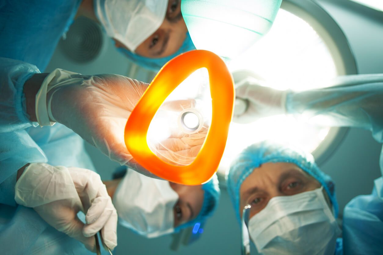 Qualities to Look For in a Good General Surgeon - Intercoastal Medical ...